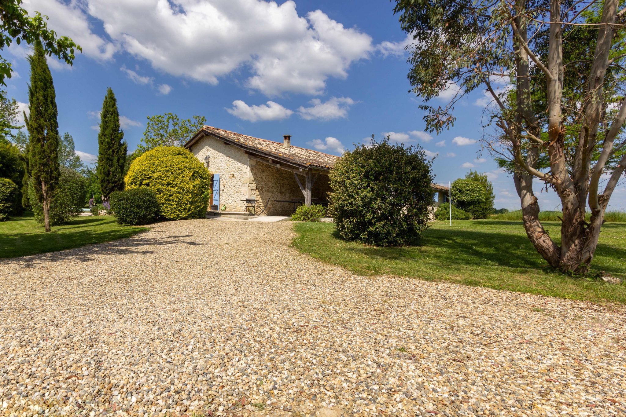Pretty rural gite with pool Bordeaux / Bergerac SW France