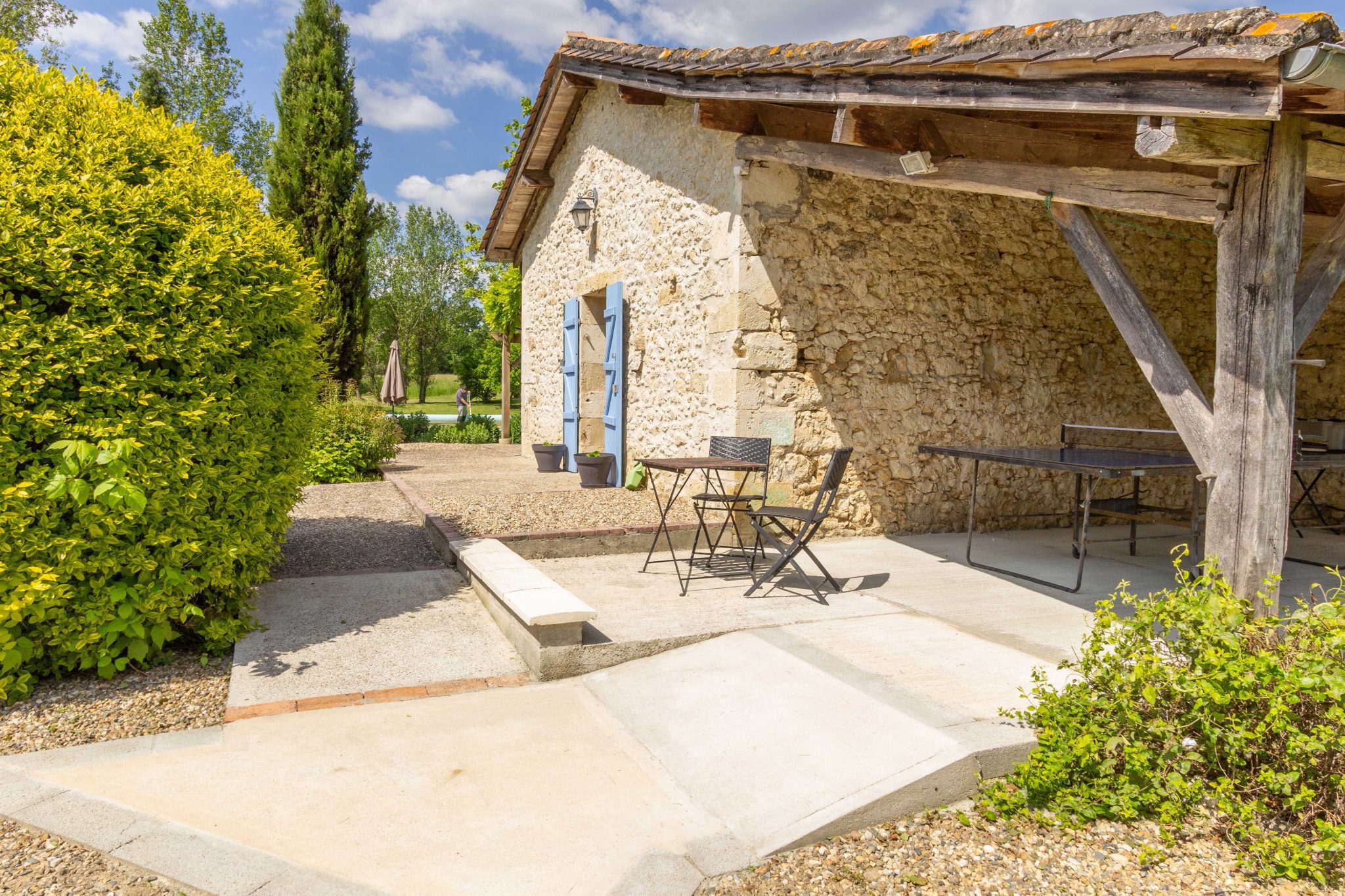 Pretty rural gite with pool Bordeaux / Bergerac SW France